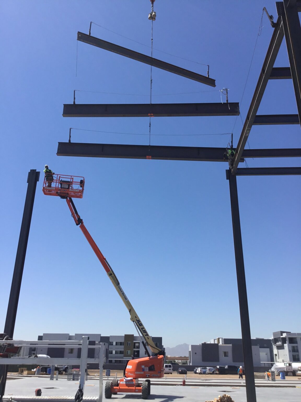 Mattel Adventure Park - Pro Steel Erectors